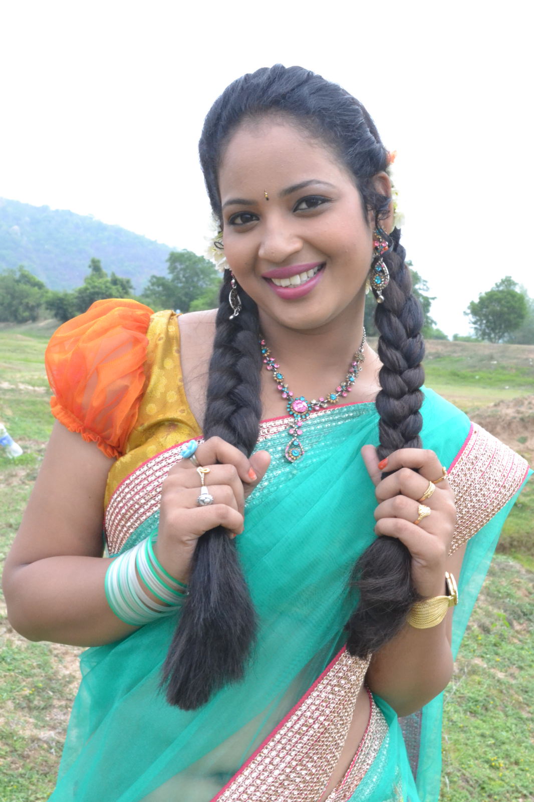 Ammayi Aruguru (2016) Telugu movie: Cast & Crew