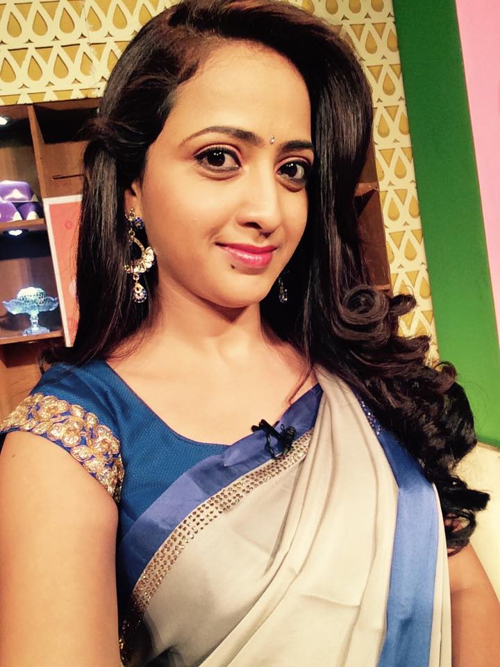 Anchor Lasya , Height, Movies, Biography, Weight, Photos
