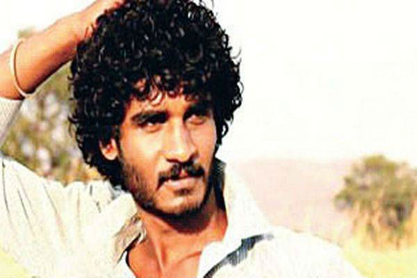 Chikkanna : Kannada Actor, Movies, Biography, Photos