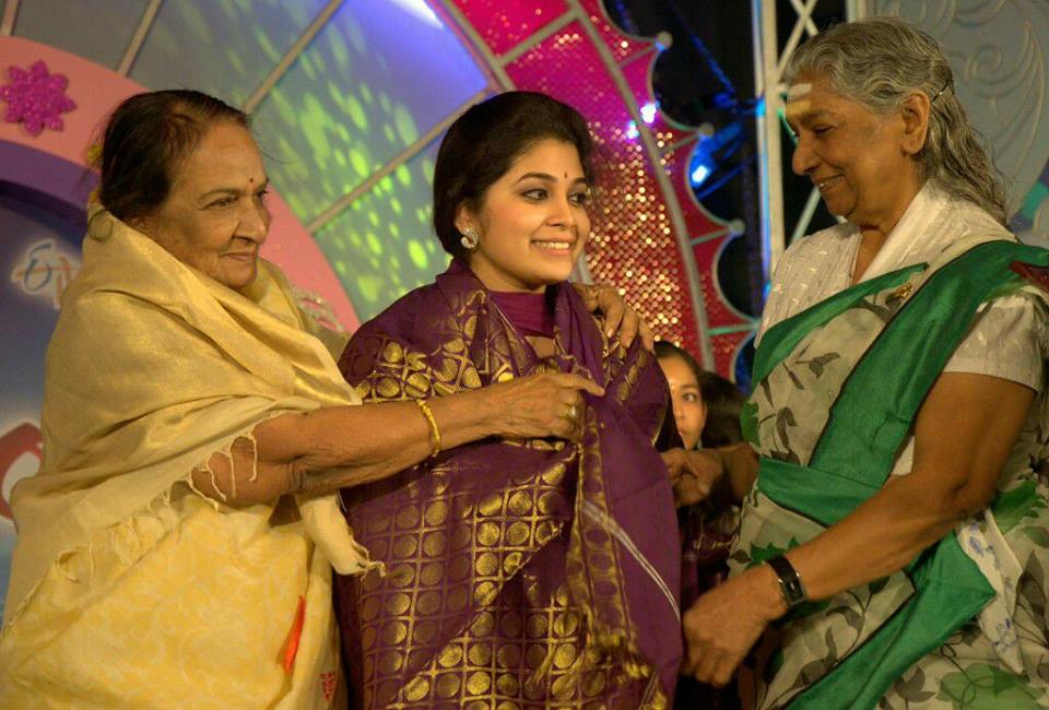 Damini Bhatla Photos, Pictures, Wallpapers,