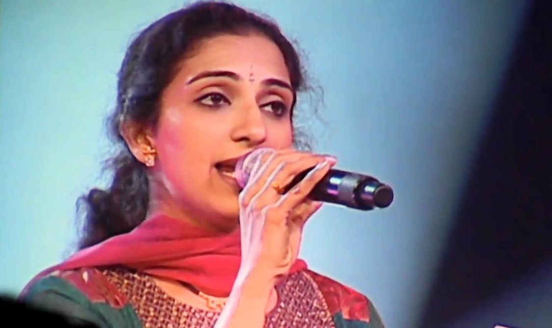 Divya Raghavan : Kannada Singer, Movies, Photos