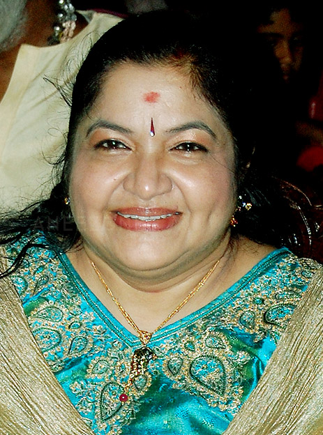 K S Chithra Photos, Pictures, Wallpapers,