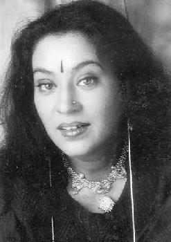 Priya Tendulkar Age, Movies, Biography, Photos