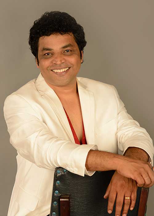 Suresh Peters : Kannada Singer, Movies, Biography, Photos